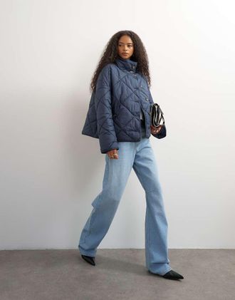 Topshop gesteppte Pufferjacke mit Knopfleiste in Marineblau-Multi