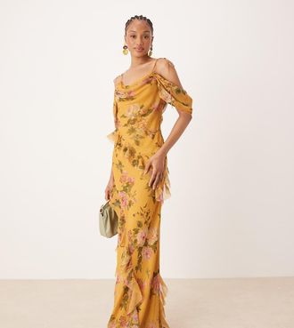 Asos Tall ASOS DESIGN Tall - Schulterfreies Maxikleid in Gelb mit Blumenmuster, R&uuml;schen und Schr&auml;gschnitt-Bunt